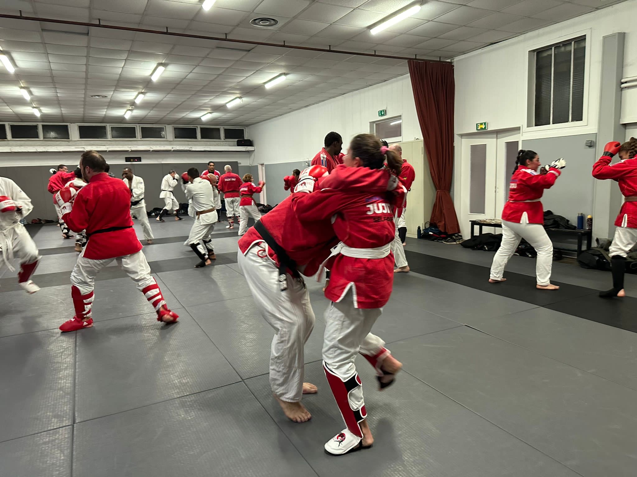 Maîtriser le self-défense à travers le stage de jujitsu